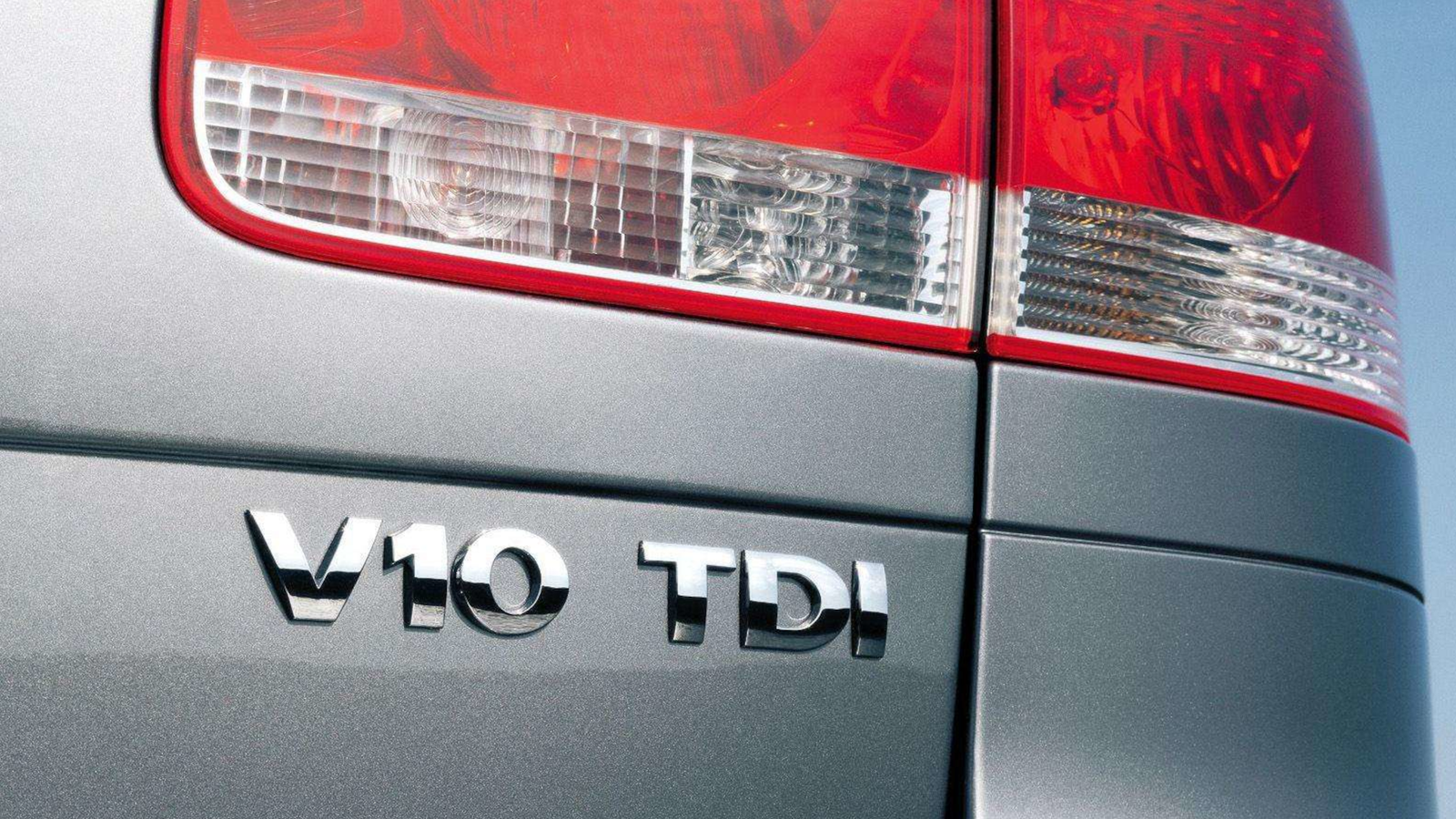 The VW Touareg V10 TDI Was A Fascinating Diesel SUV Available In The US