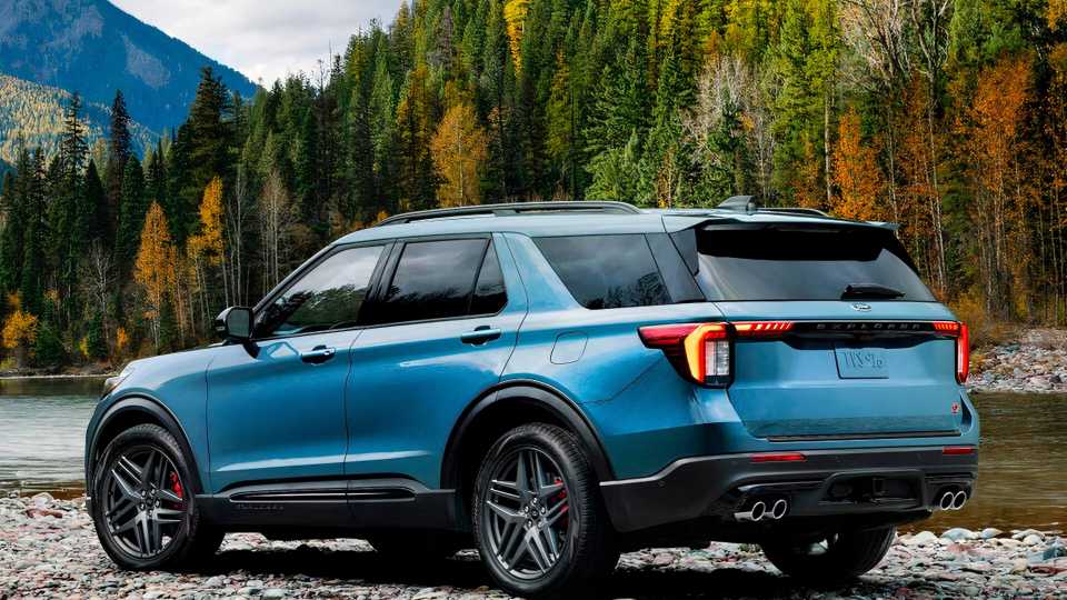 2025 Ford Explorer Pricing, Photos & Specs
