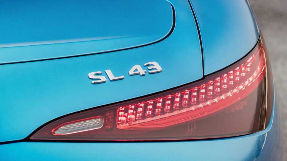 2024 Mercedes-AMG SL43 Pricing, Photos & Specs