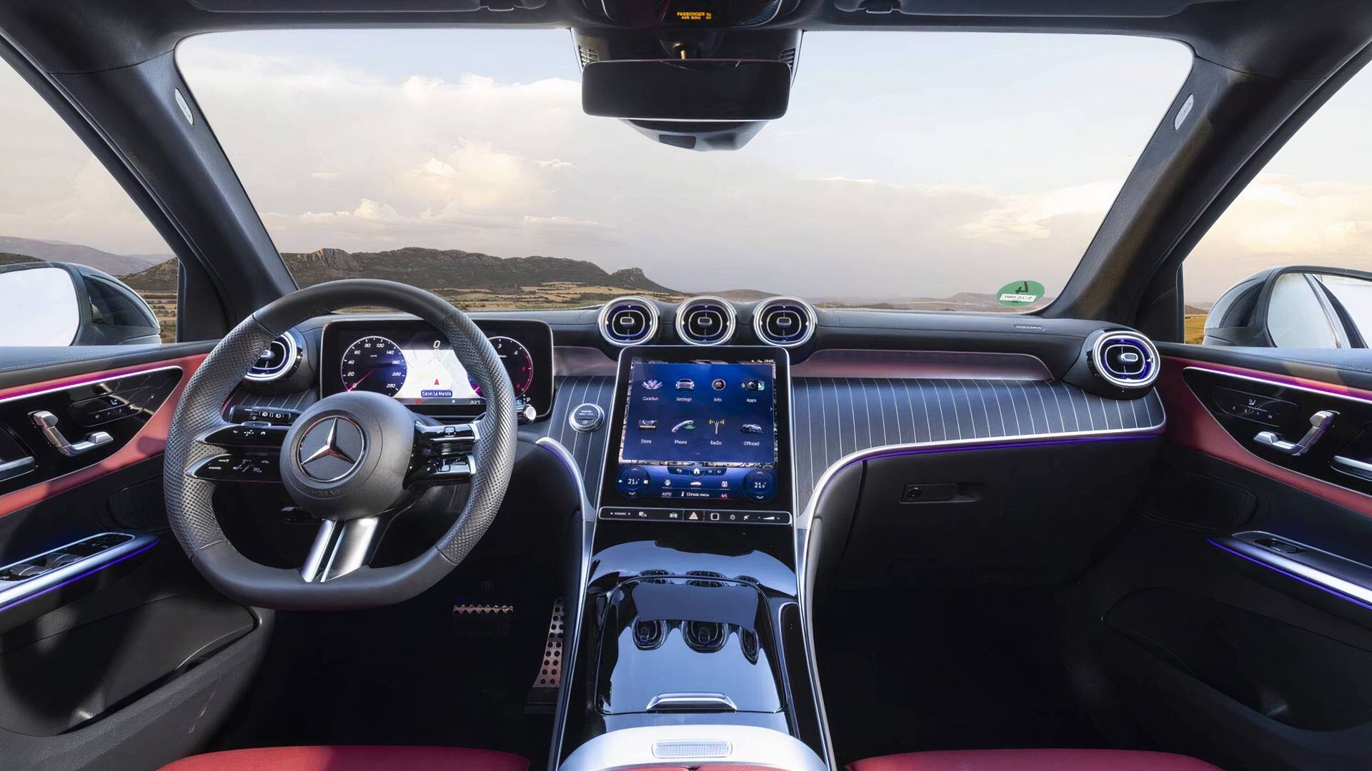 2025 Mercedes-Benz GLC-Class SUV Pricing, Photos & Specs