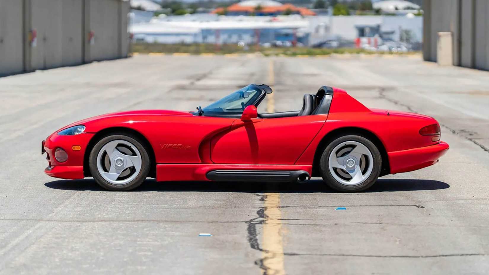 Why Do So Many Dodge Vipers Get Crashed? Exploring the Reasons Behind ...