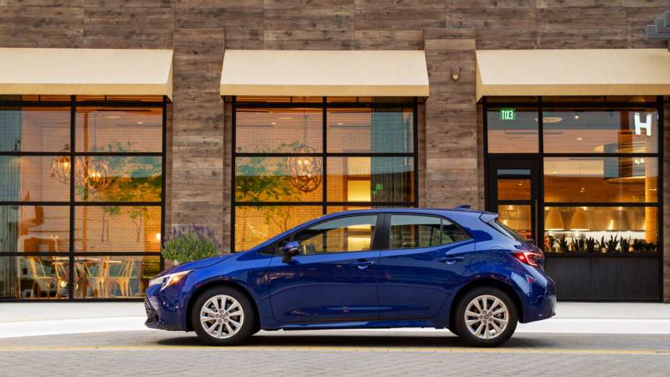 2025 Toyota Corolla Hatchback Pricing, Photos & Specs