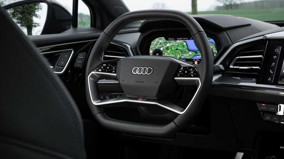 2025 Audi Q4 e-tron - Overview Pricing, Photos & Specs