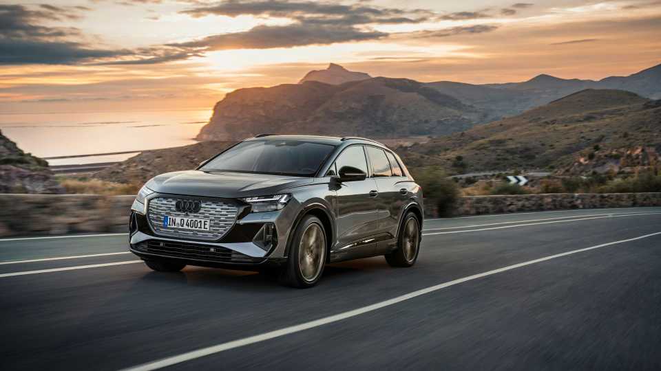 2025 Audi Q4 e-tron - Overview Pricing, Photos & Specs