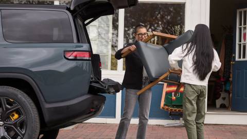 2026 Rivian R1S SUV Pricing, Photos & Specs