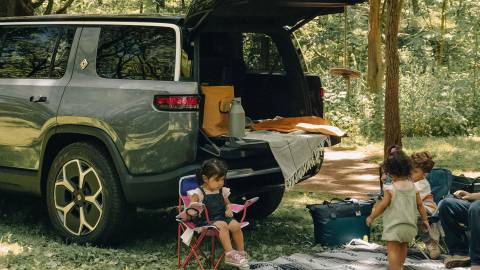 2026 Rivian R1S SUV Pricing, Photos & Specs