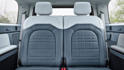 2026 Rivian R1S SUV Pricing, Photos & Specs