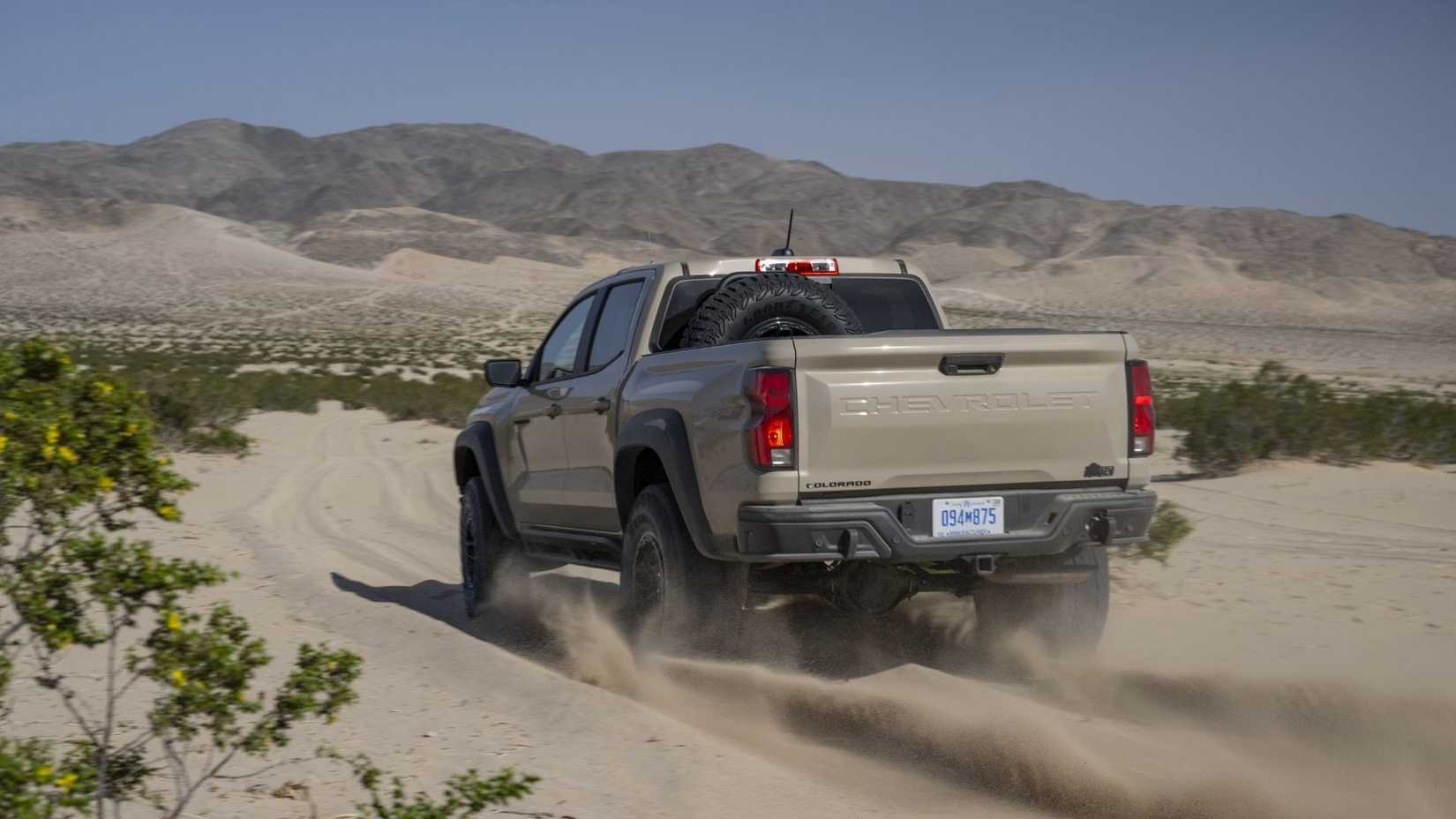 Chevy Colorado vs. GMC Canyon: Is The Price Difference Justified?