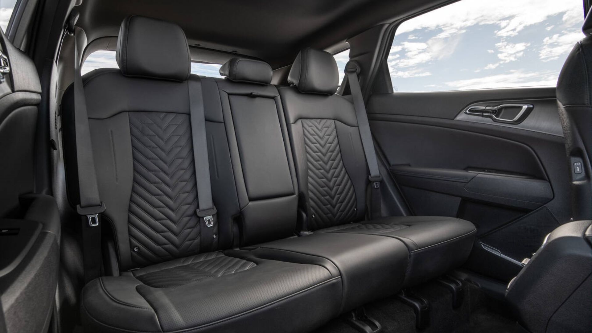 2027 Kia Sportage Interior Photos