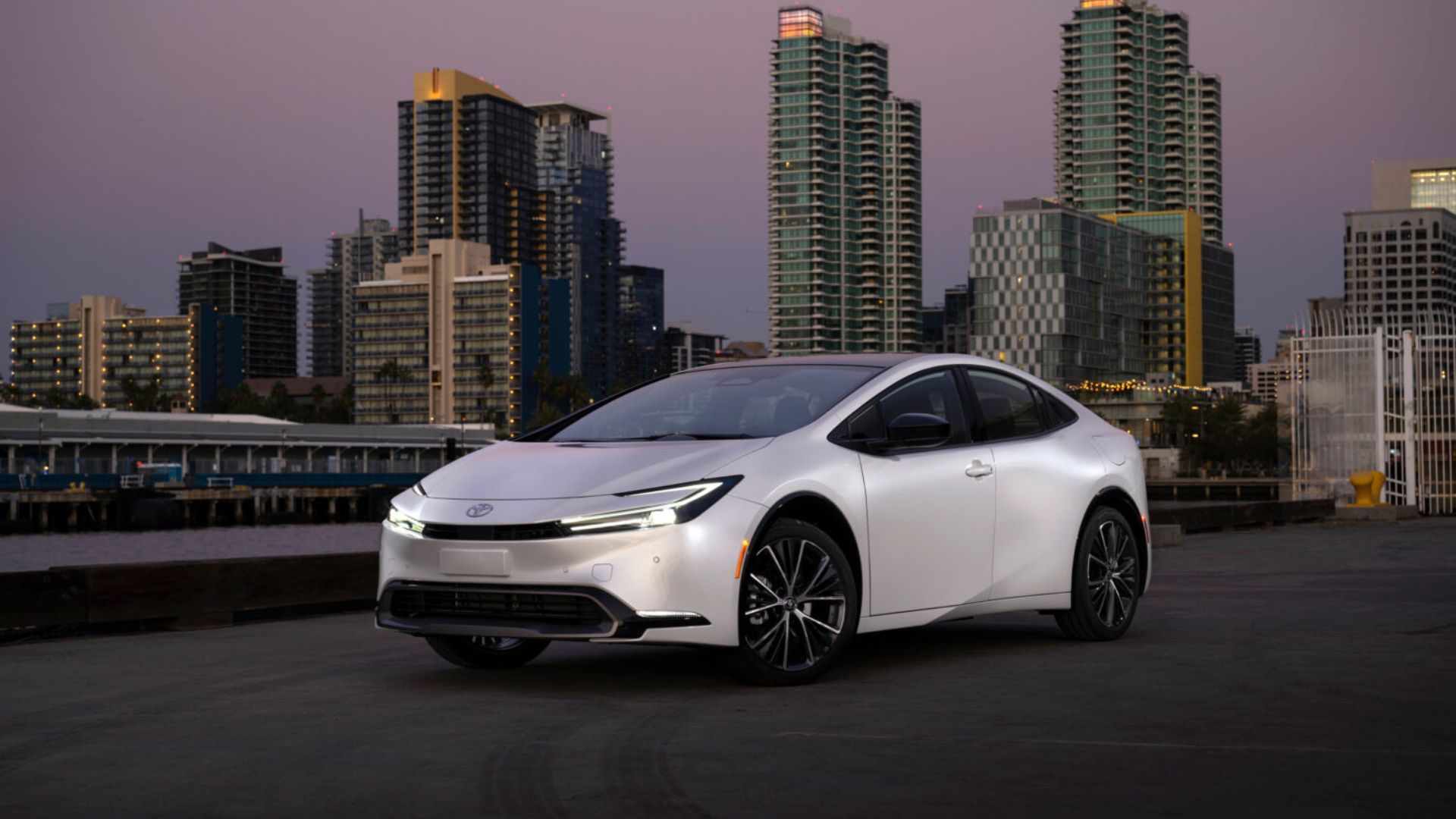 2025 Toyota Prius Pricing, Photos & Specs