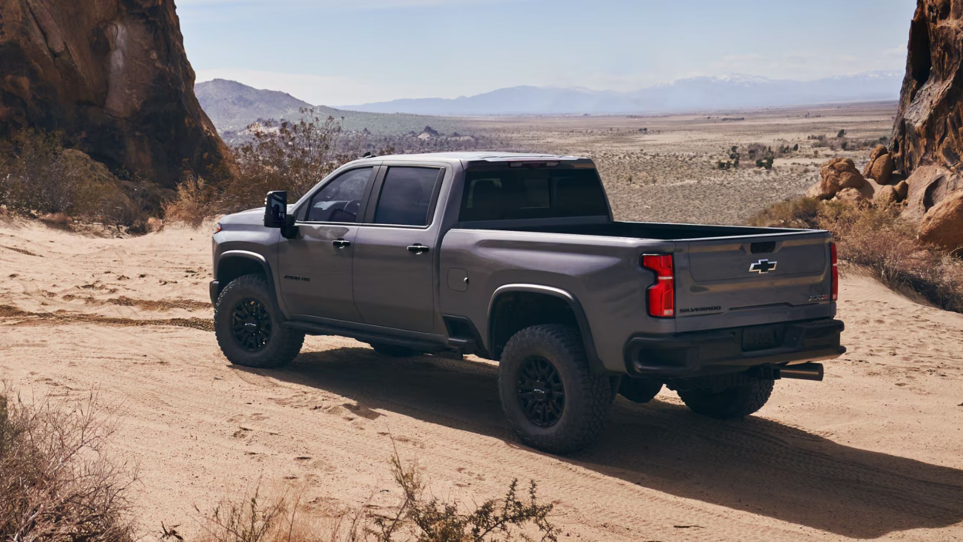 2025 Chevrolet Silverado 2500HD Pricing, Photos & Specs