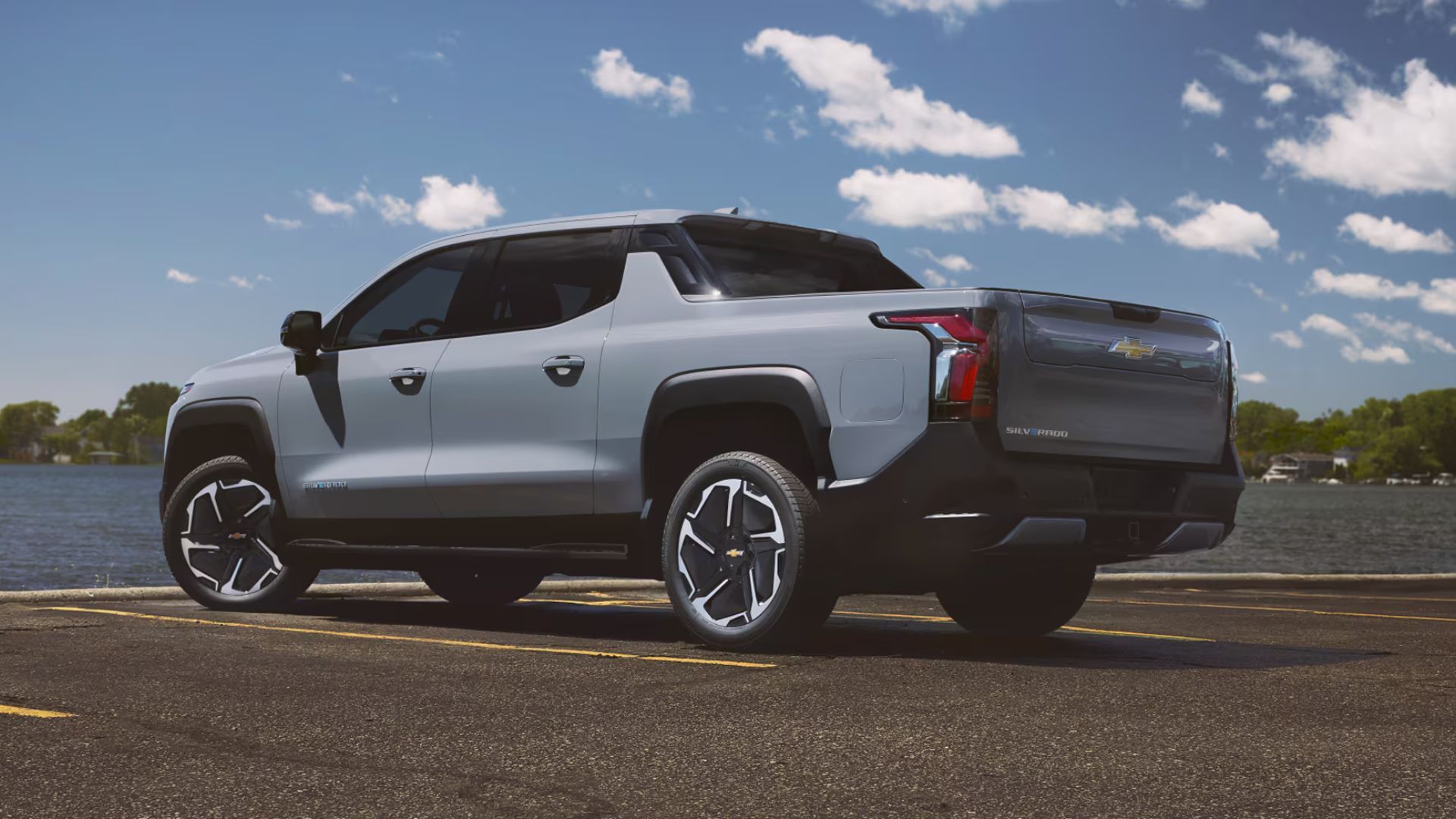 2024 Chevrolet Silverado EV - Overview Pricing, Photos & Specs