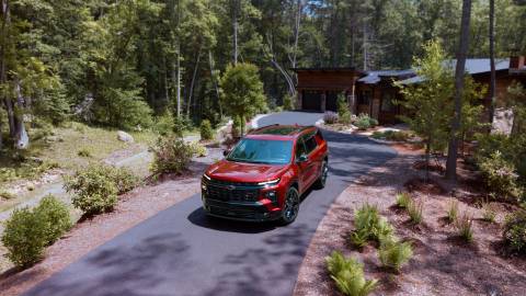 2026 Chevrolet Traverse Pricing, Photos & Specs