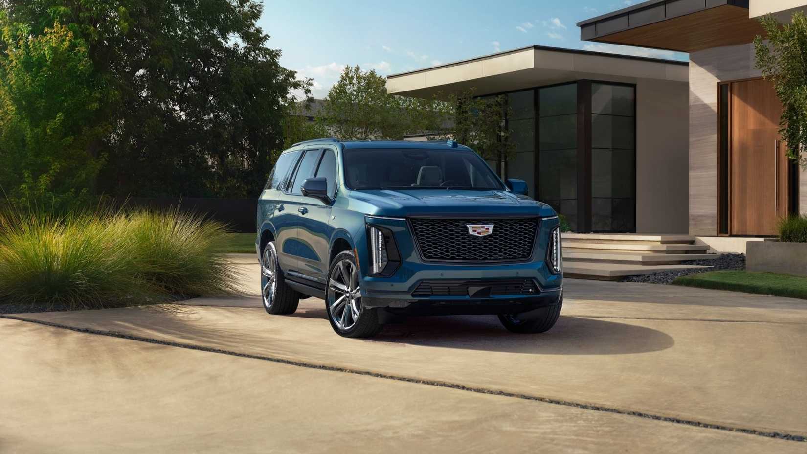 Why the Lincoln Navigator Black Label Is The Ultimate American Land Yacht
