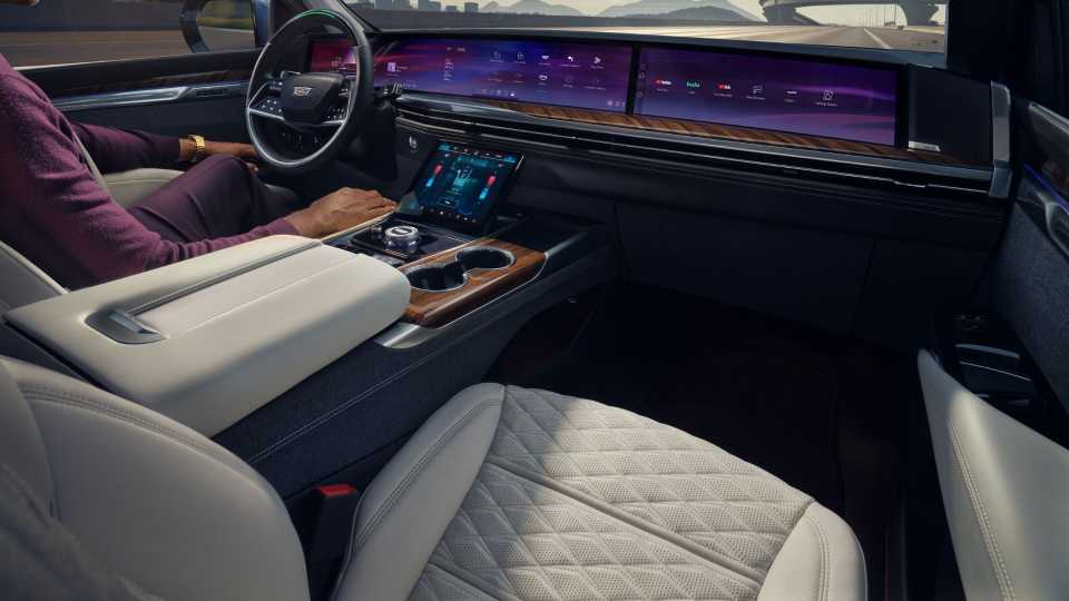 2025 Cadillac Escalade Pricing, Photos & Specs