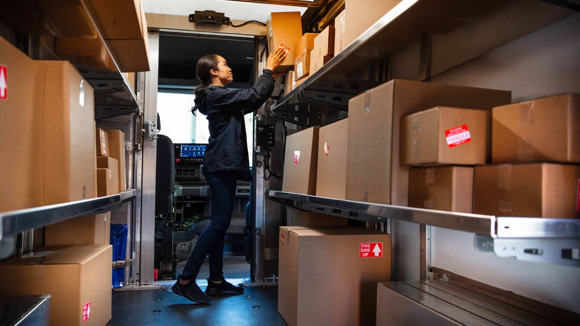 2026 Chevrolet BrightDrop 400 Pricing, Photos & Specs