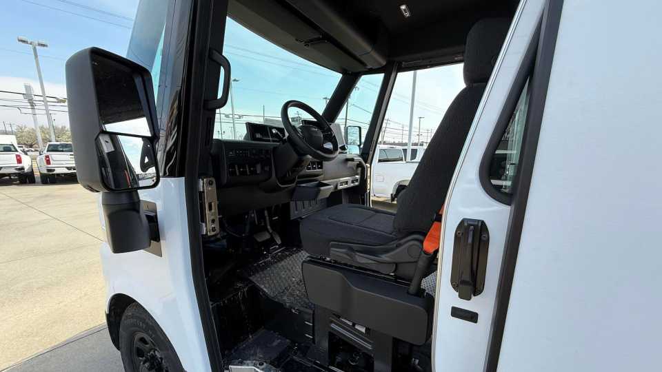 2025 Chevrolet BrightDrop 400 Pricing, Photos & Specs