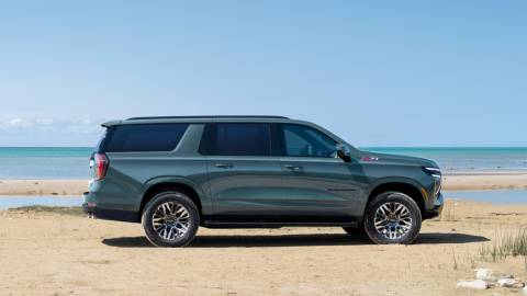 2025 Chevrolet Suburban Pricing, Photos & Specs
