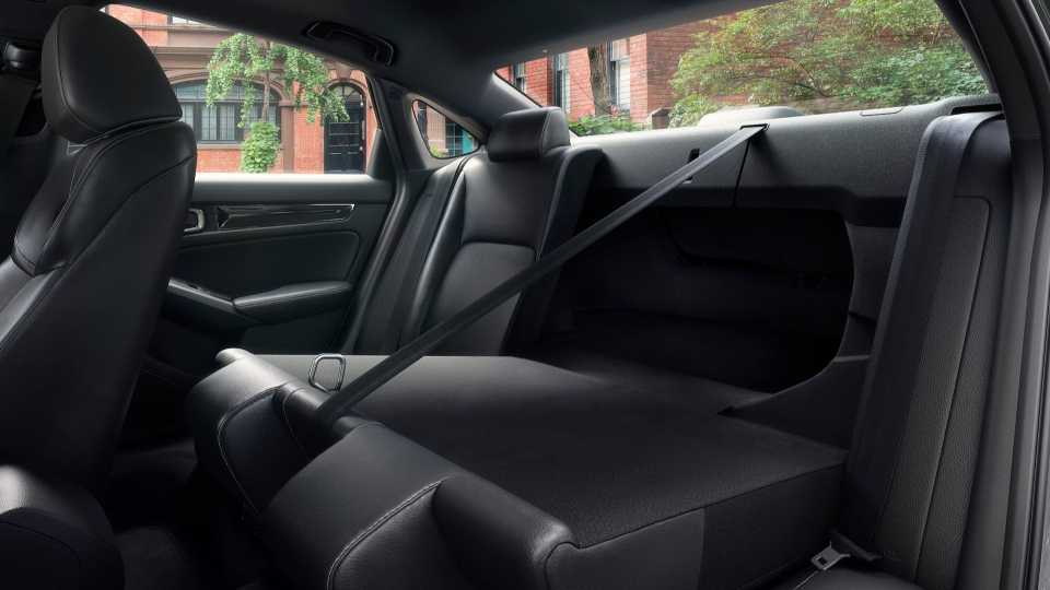 2025 Honda Civic Sedan Pricing, Photos & Specs