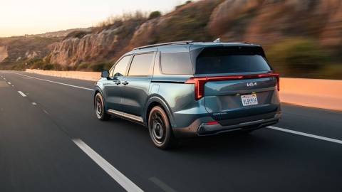 2025 Kia Carnival Pricing, Photos & Specs
