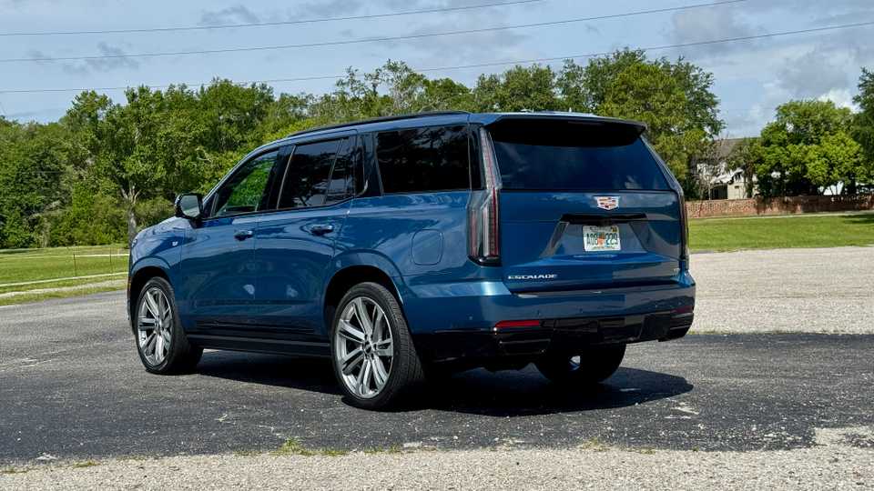 2025 Cadillac Escalade Pricing, Photos & Specs