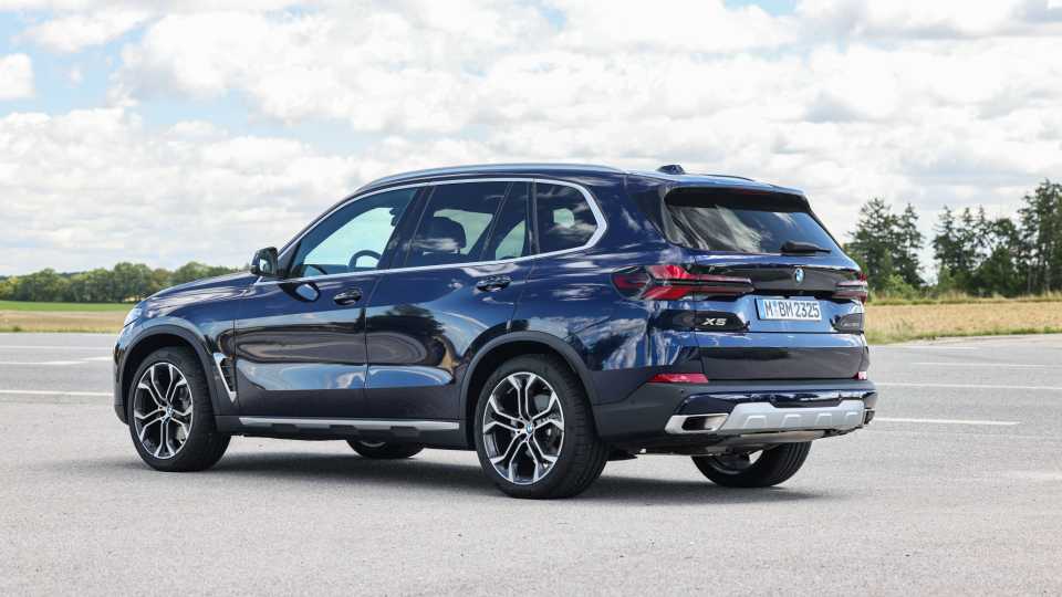 2025 BMW X5 Pricing, Photos & Specs