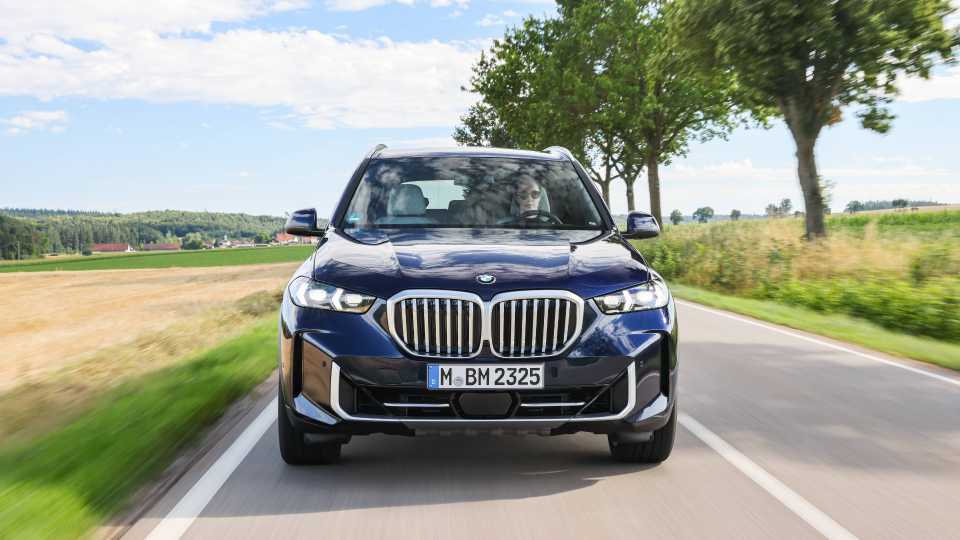 2025 BMW X5 Pricing, Photos & Specs