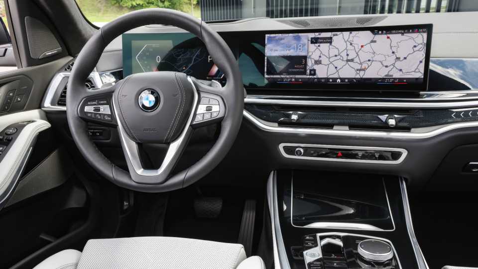 2025 BMW X5 Pricing, Photos & Specs