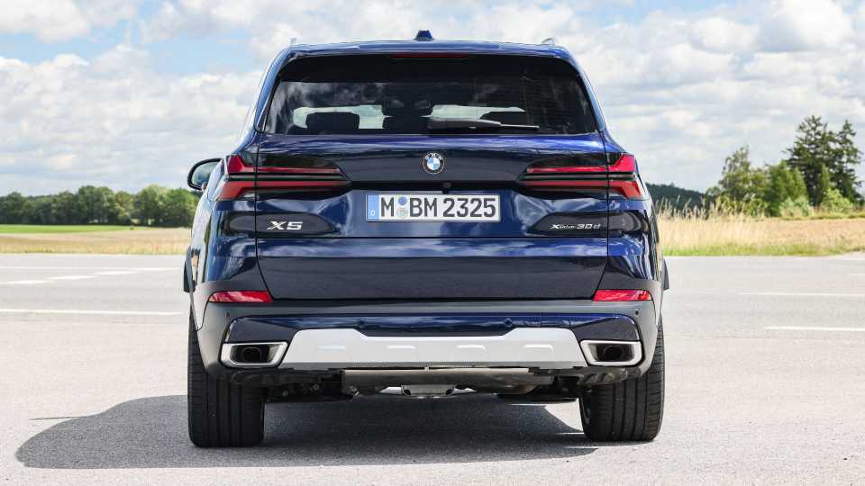 2025 BMW X5 Pricing, Photos & Specs