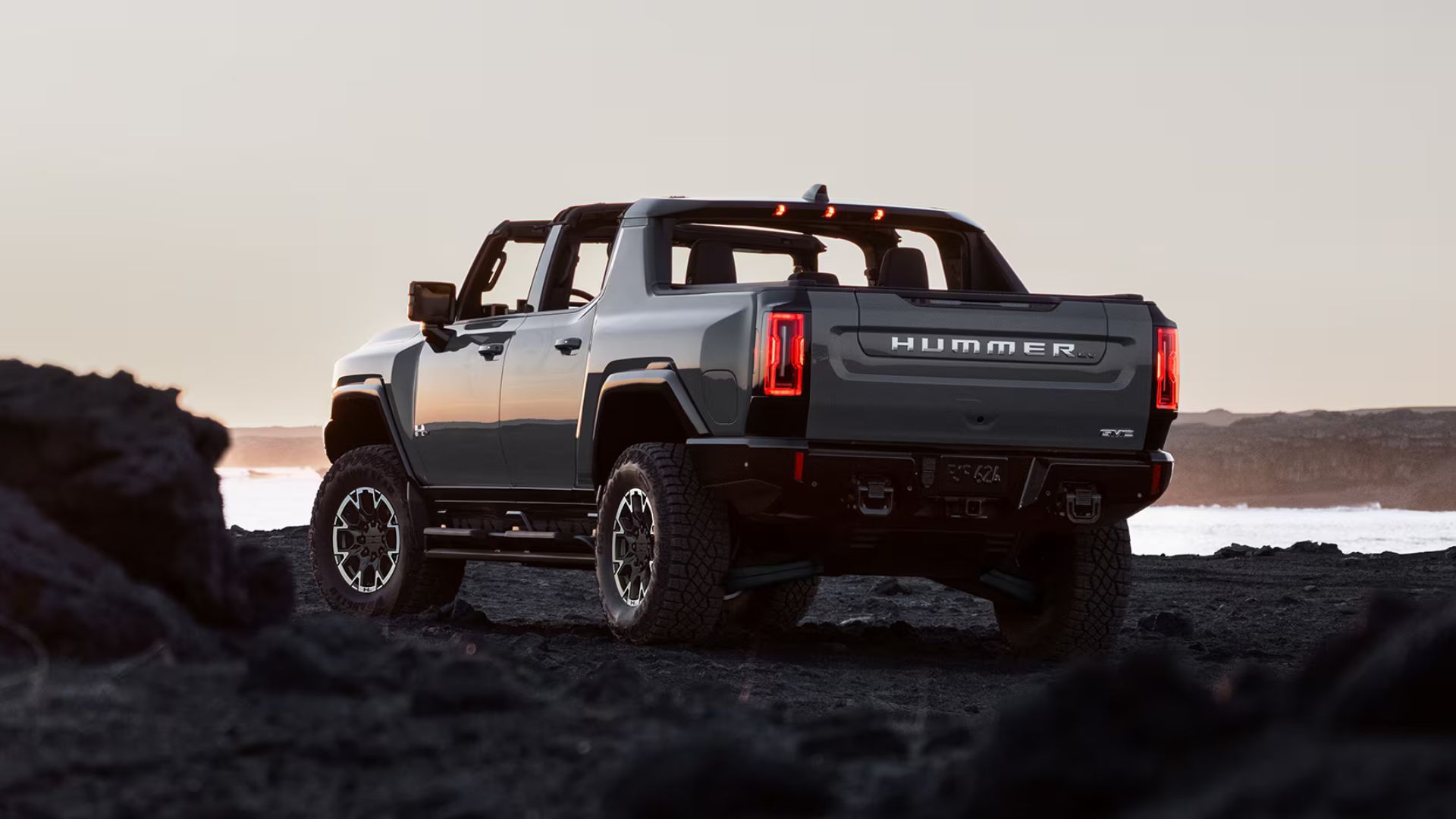 2026 GMC HUMMER EV Pickup Pricing, Photos & Specs