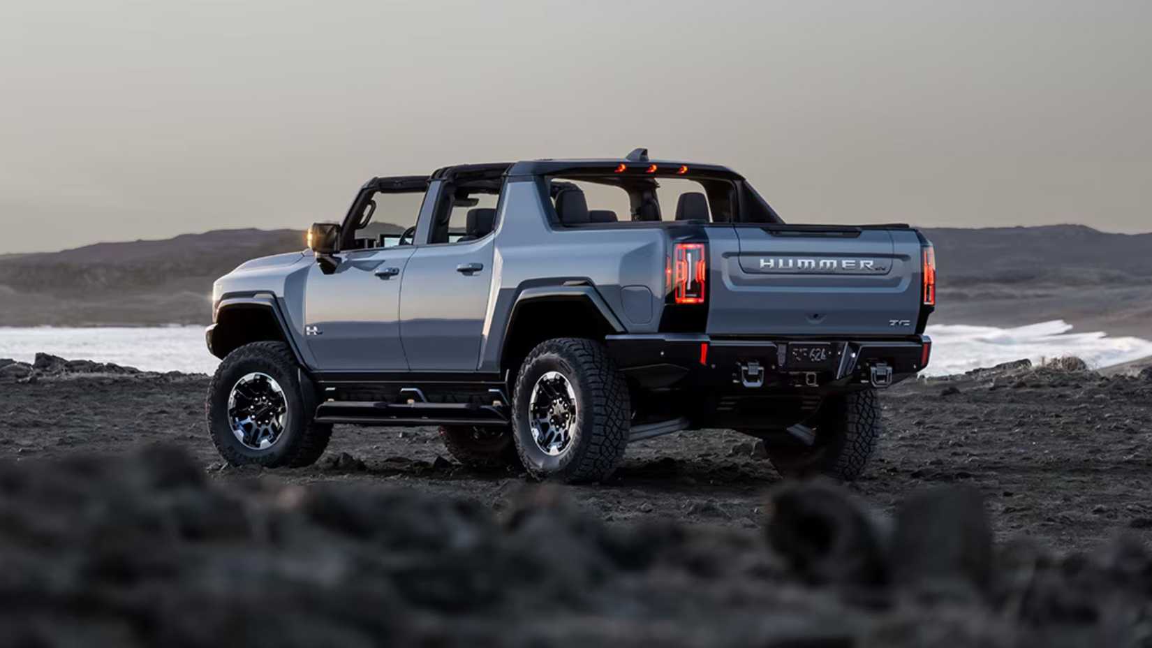 The Rise and Fall of the Dodge Dakota Convertible: A 90s Pickup Truck Flop