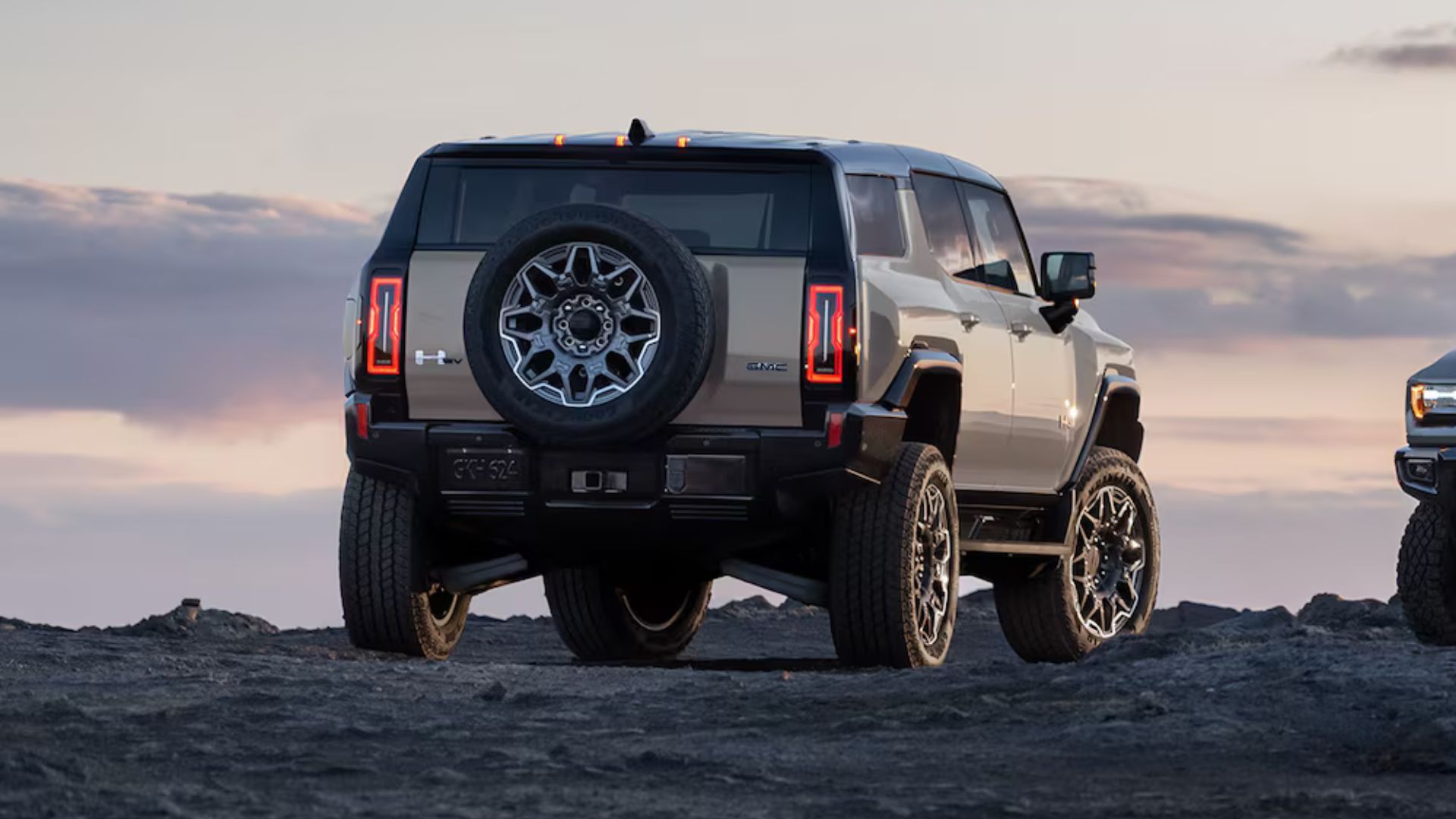 2026 GMC HUMMER EV SUV Pricing, Photos & Specs