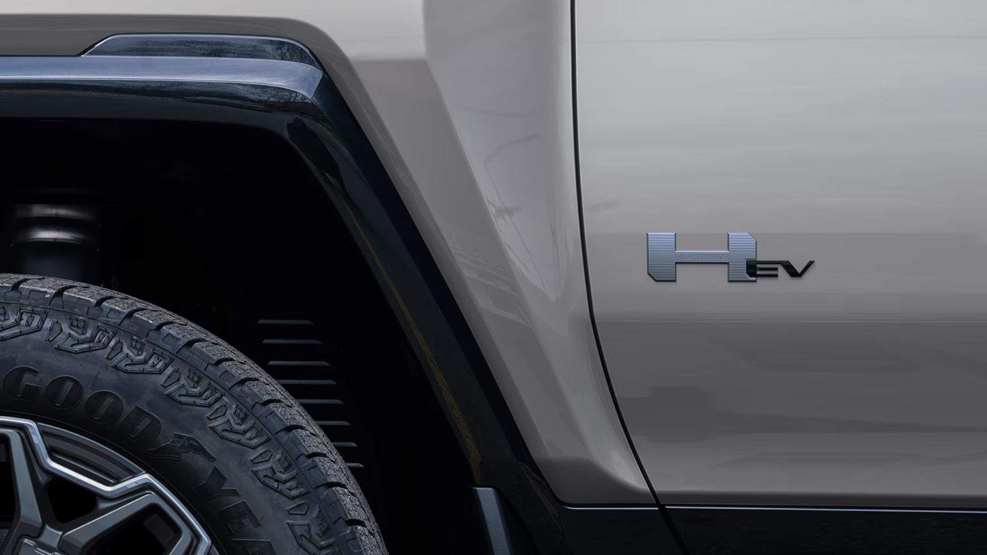 2026 GMC HUMMER EV SUV Pricing, Photos & Specs