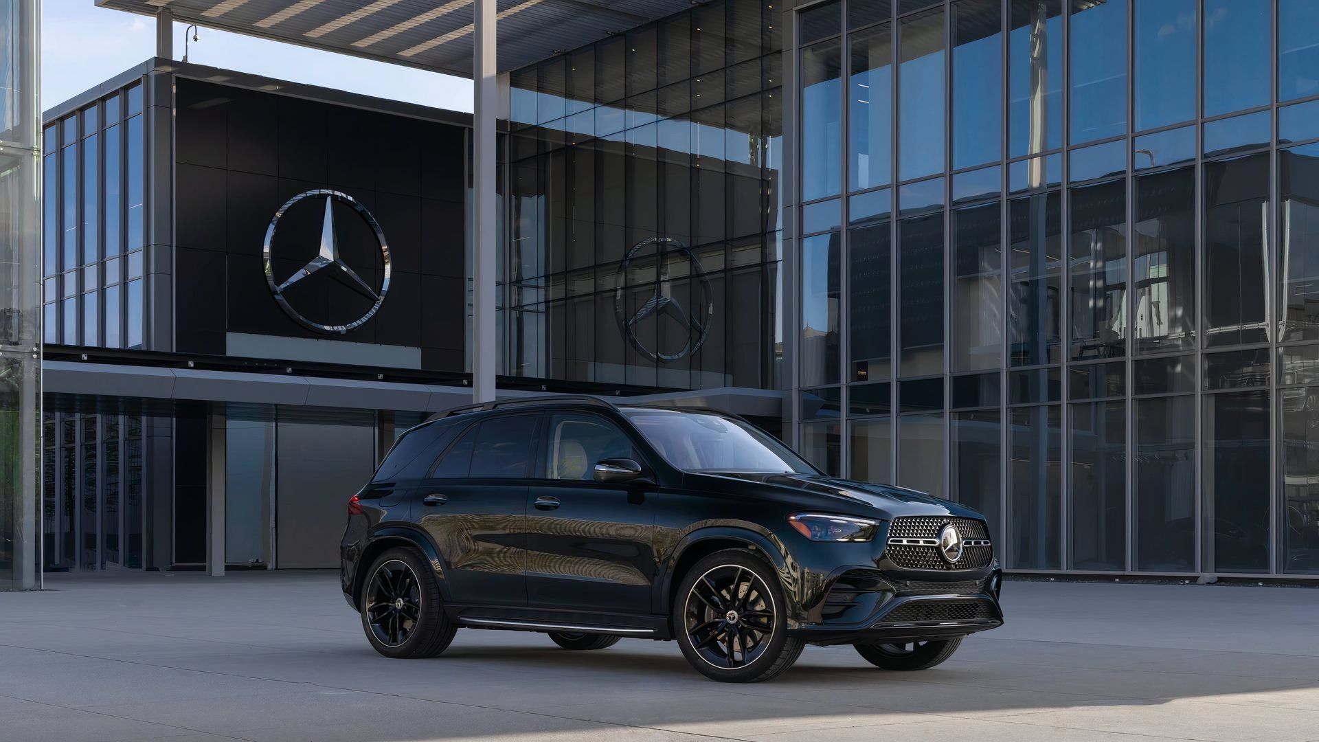 2025 Mercedes-Benz GLE-Class SUV Pricing, Photos & Specs