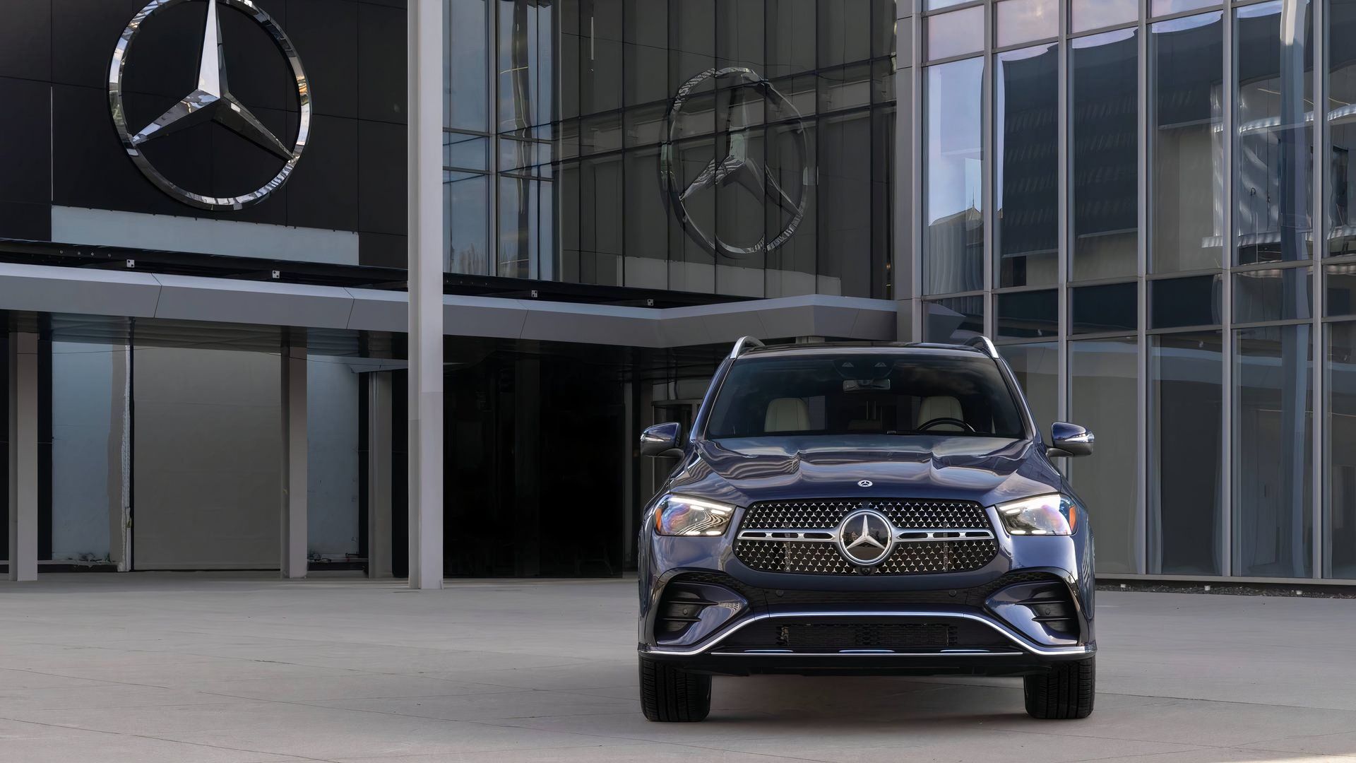 2025 Mercedes-Benz GLE-Class SUV Pricing, Photos & Specs