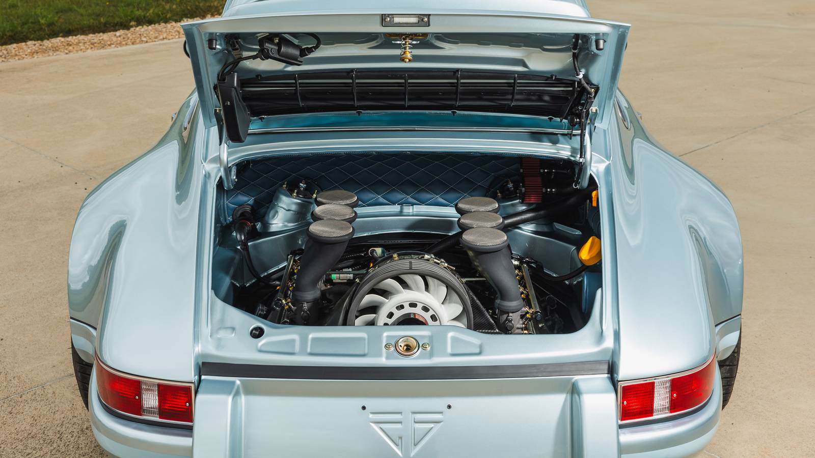 Theon Design's 964 911 Has A Better Power-To-Weight Ratio Than A Modern ...