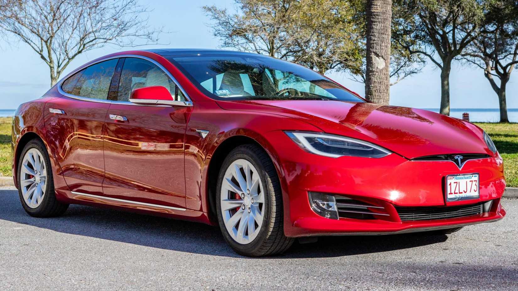 Tesla Model S: America's Oldest Sedan Platform Still Going Strong After ...