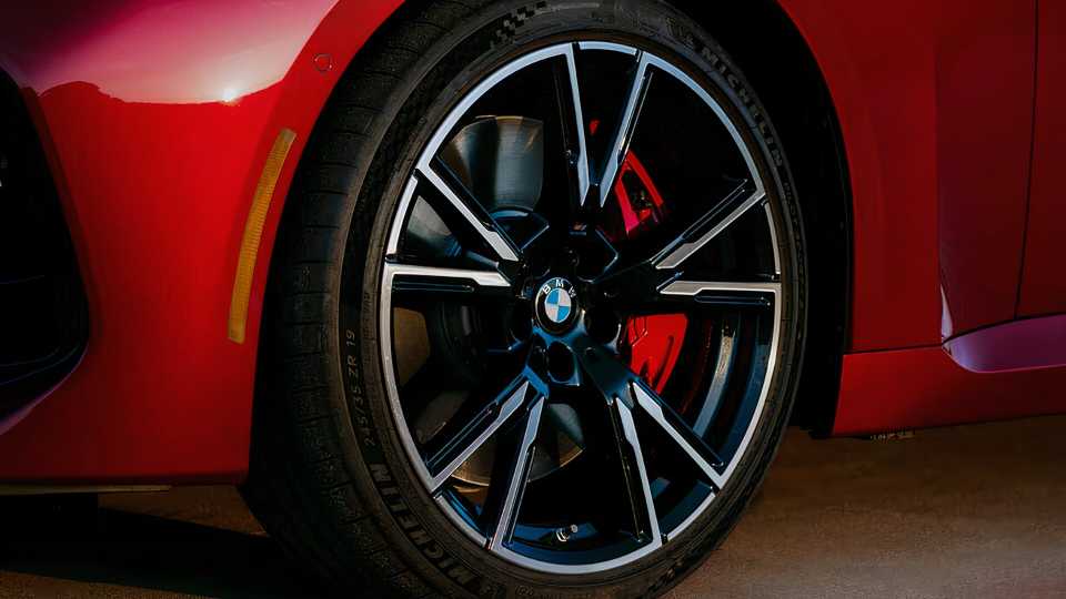2025 BMW 2 Series Coupe Pricing, Photos & Specs