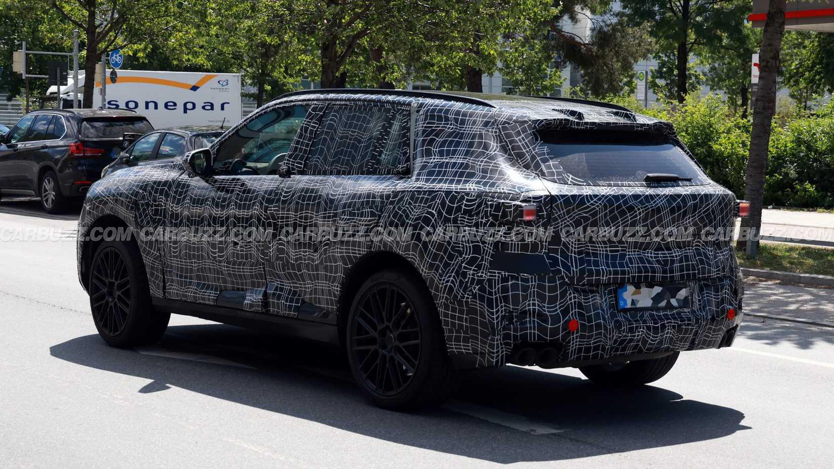 Next-Gen BMW X5 Neue Klasse Spied On Video Tearing Up The Nurburgring