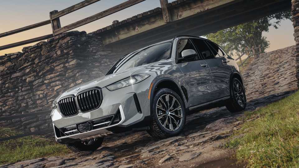 2025 BMW X5 Pricing, Photos & Specs