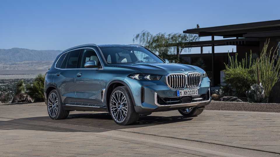 2025 BMW X5 Pricing, Photos & Specs
