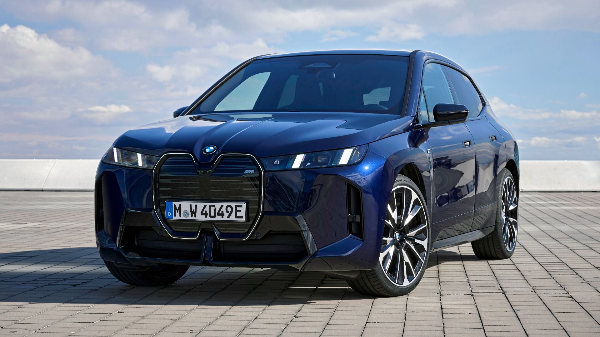 2025 BMW iX Pricing, Photos & Specs