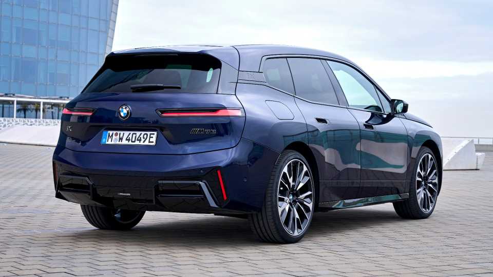 2025 BMW iX Pricing, Photos & Specs