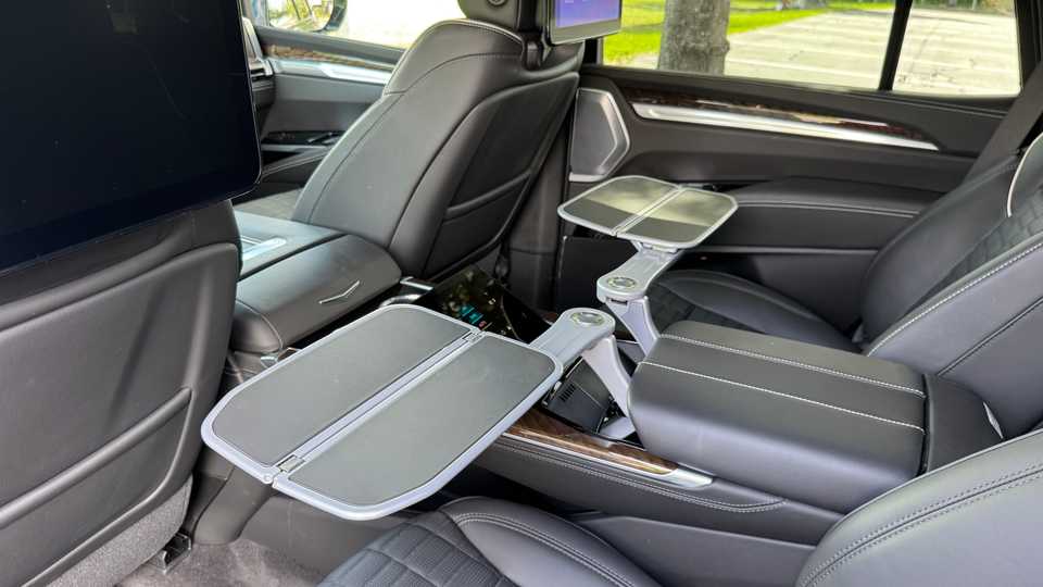 2025 Cadillac Escalade Pricing, Photos & Specs