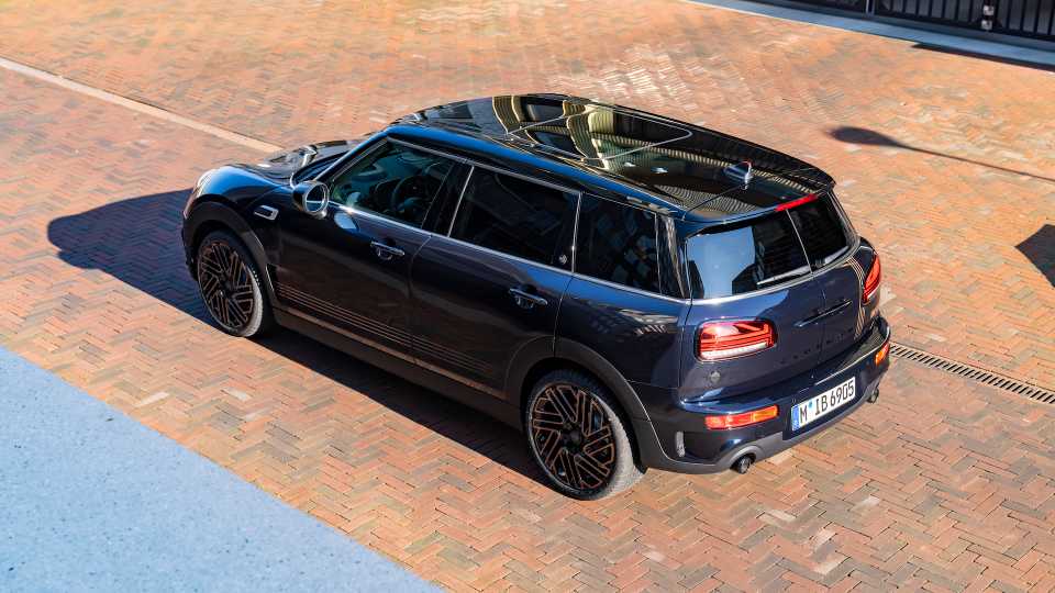 2024 Mini Cooper Clubman Pricing, Photos & Specs