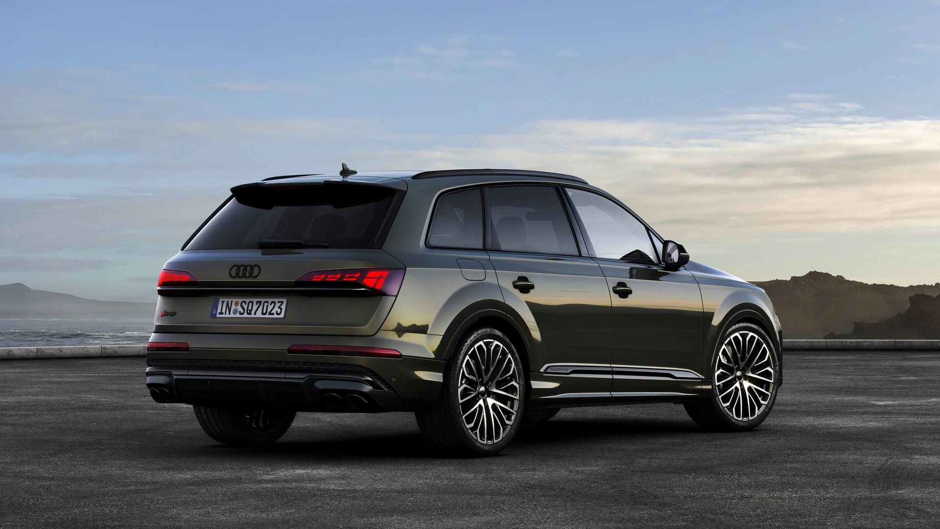 2026 Audi SQ7 Pricing, Photos & Specs