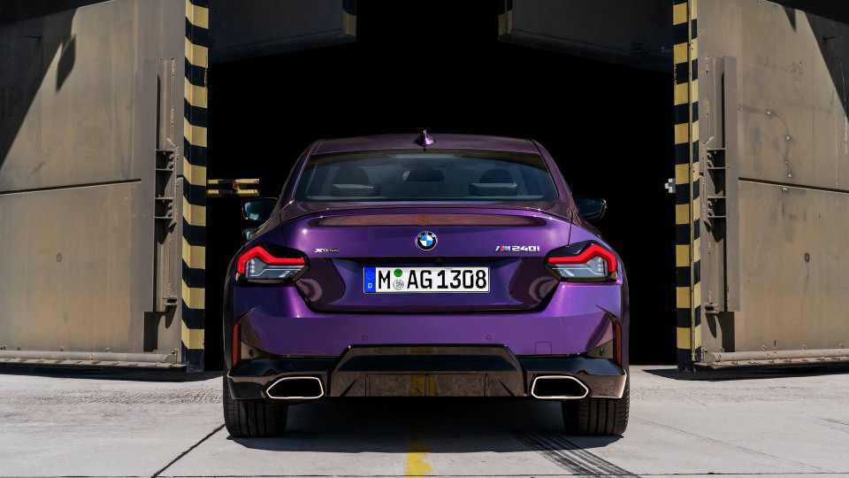 2025 BMW 2 Series Coupe Pricing, Photos & Specs