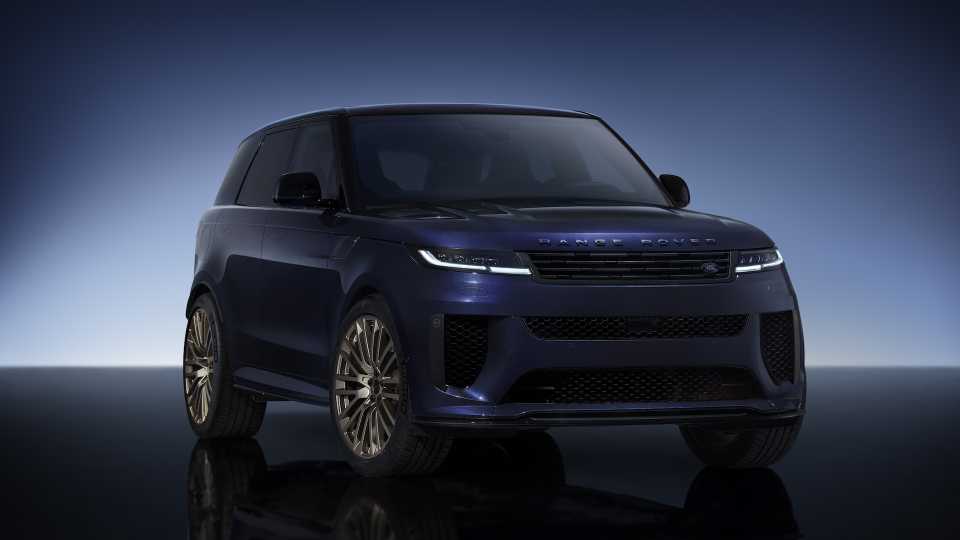 2025 Land Rover Range Rover Sport Pricing, Photos & Specs