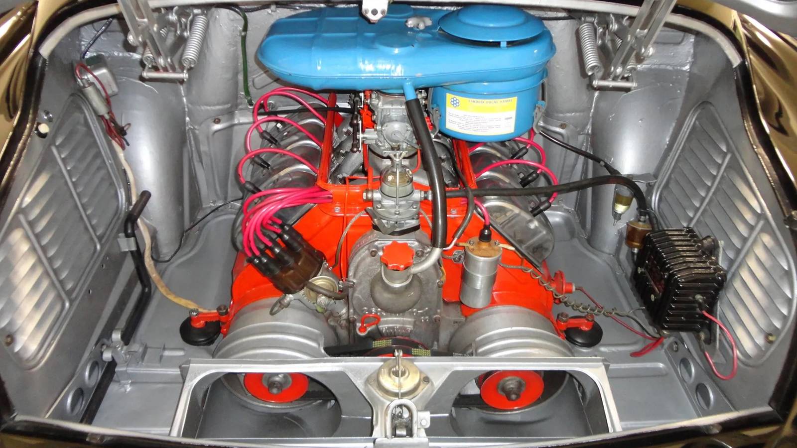 The 10 Smallest Displacement V8s Ever Made
