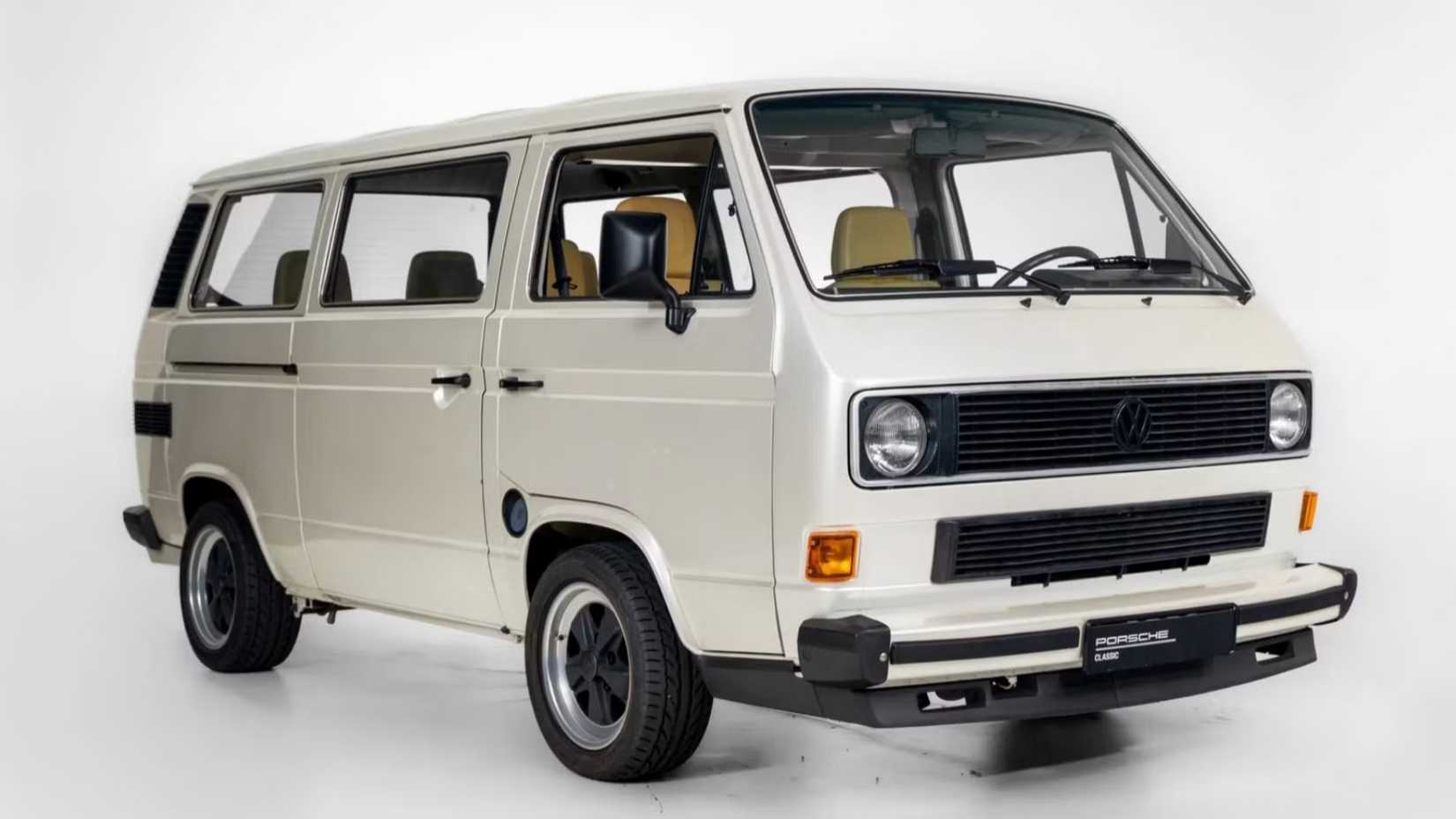 The Ultra-Rare Mercedes E60 AMG: Porsche's Influence on a W124 Masterpiece